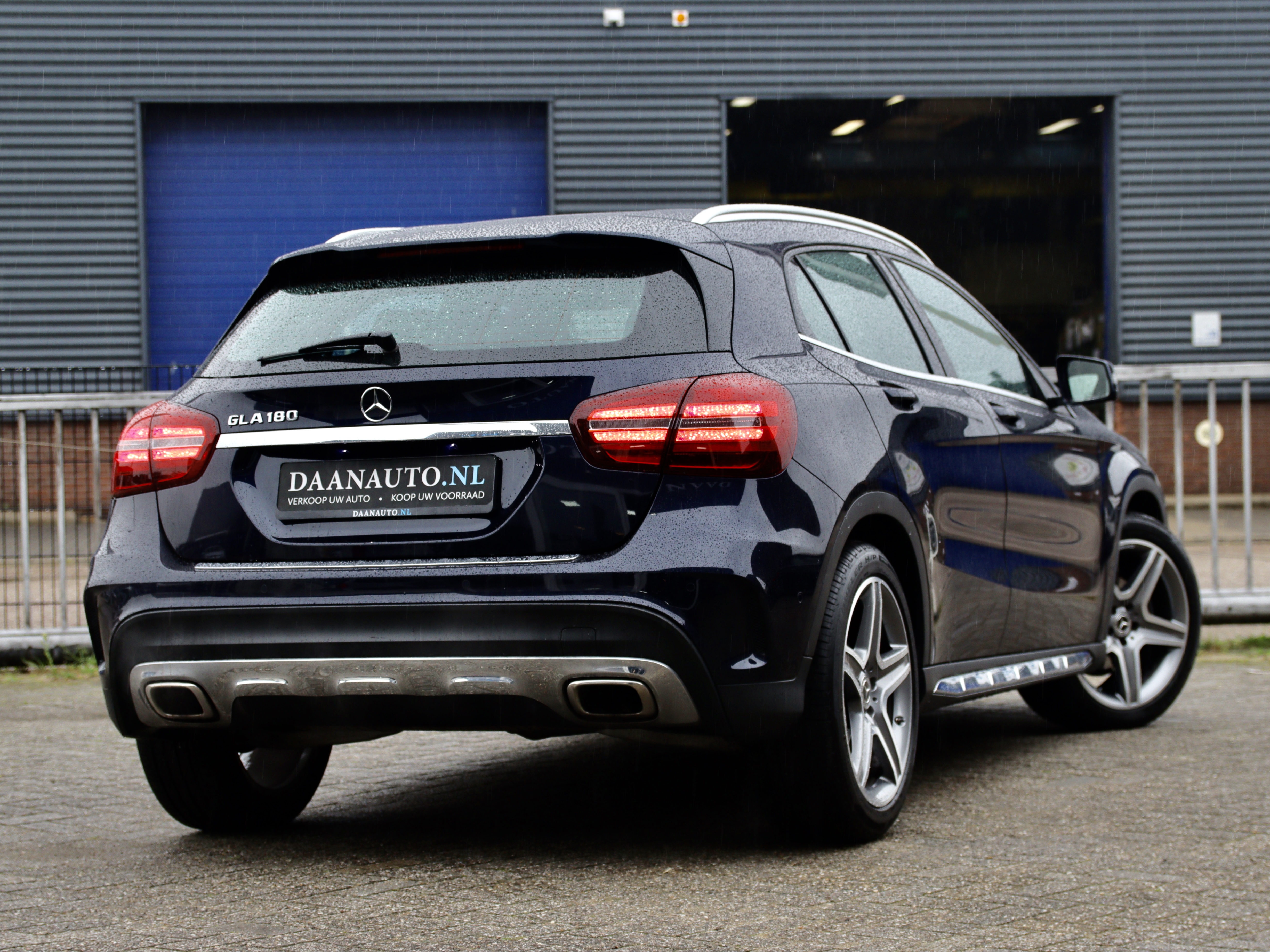 Mercedes-Benz GLA180 AMG Facelift | 19" | LED | Camera | Climate ...